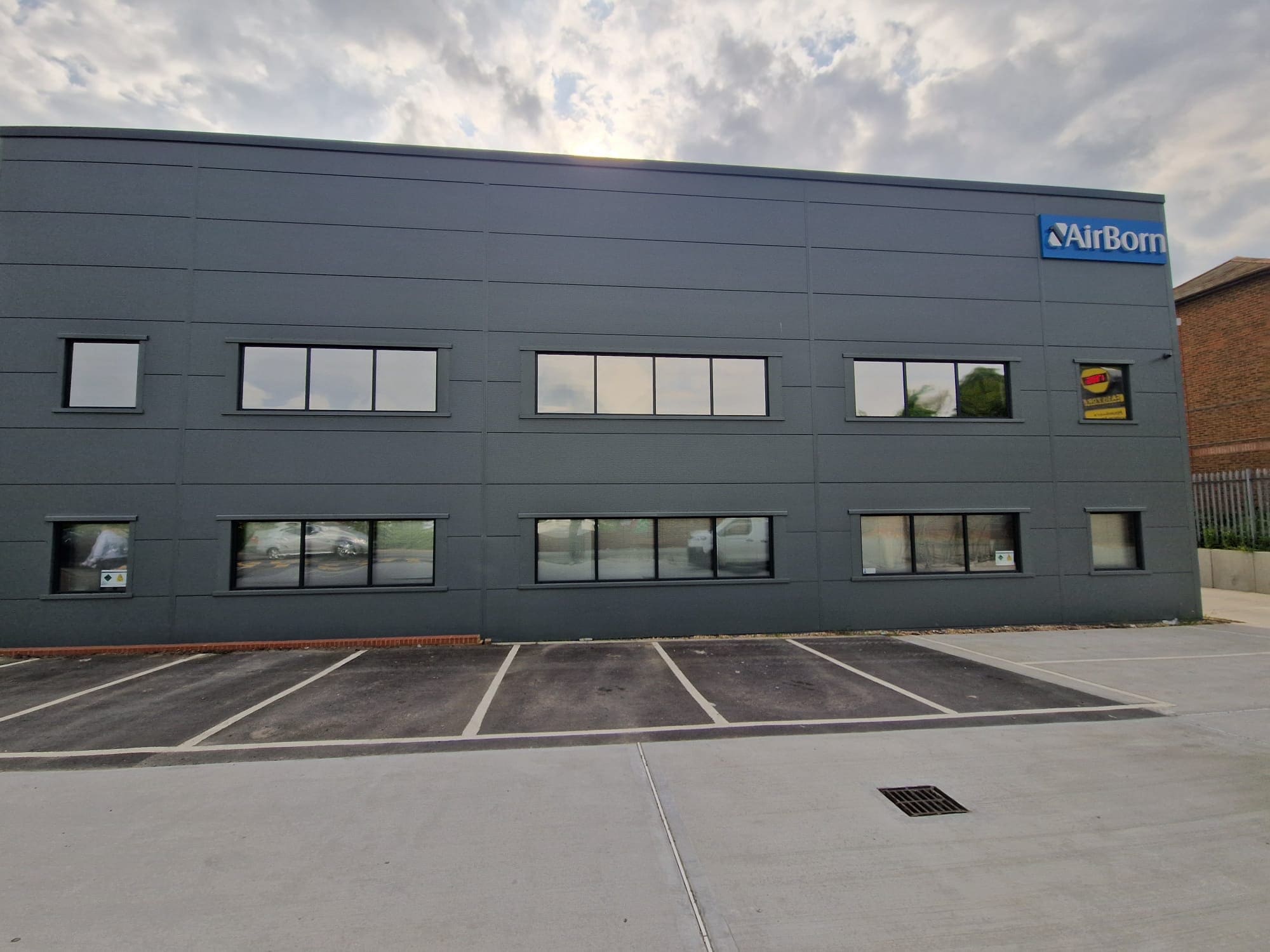 External Dark Reflective Silver 20 Window Film