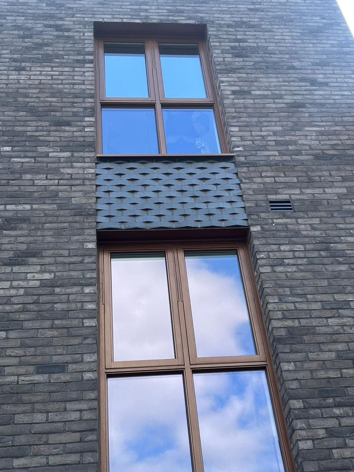 Dark Reflective Silver 20 Window Film